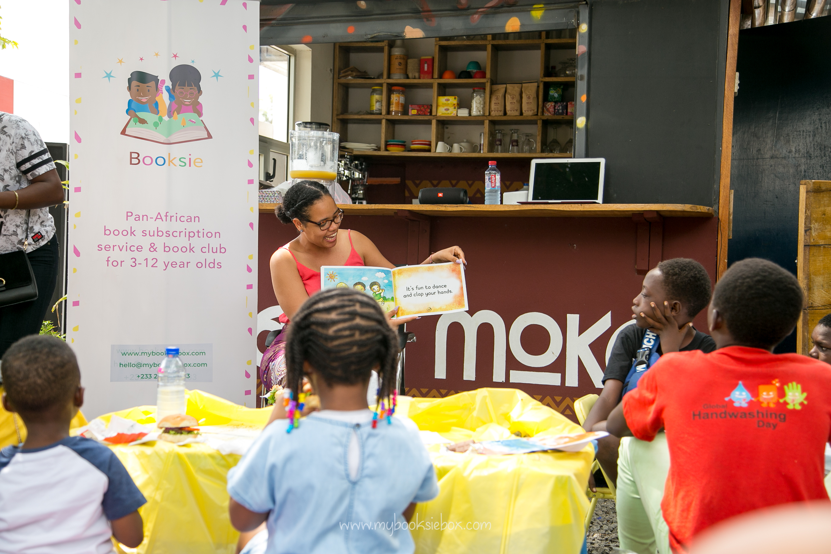 Booksie Box – African Book Addict!